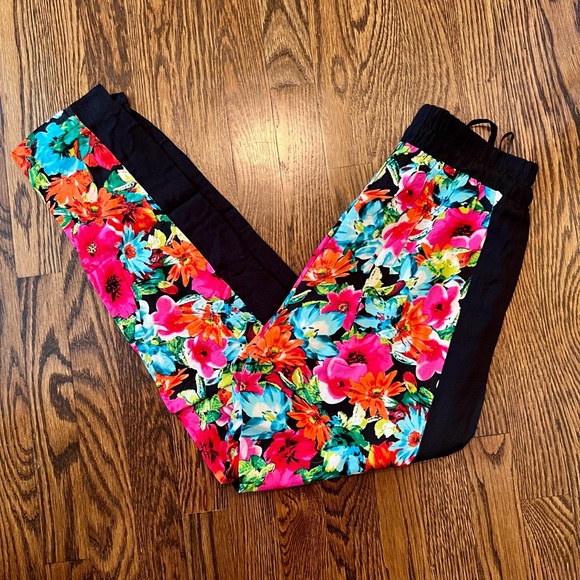 Pink Rose | Pants & Jumpsuits | Pink Rose Floral Pullon Joggers | Poshmark